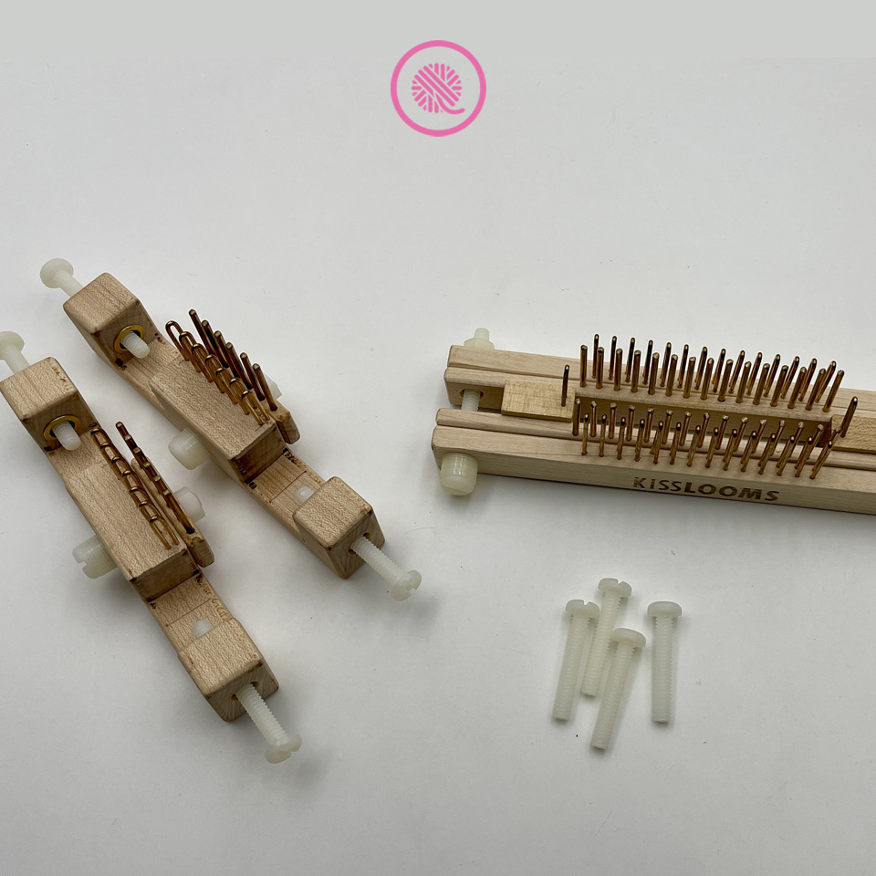 How to Use a Kiss Loom - GoodKnit Kisses