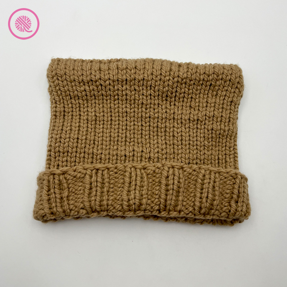 How to Loom Knit an Envelope Hat with NO Seaming! - GoodKnit Kisses