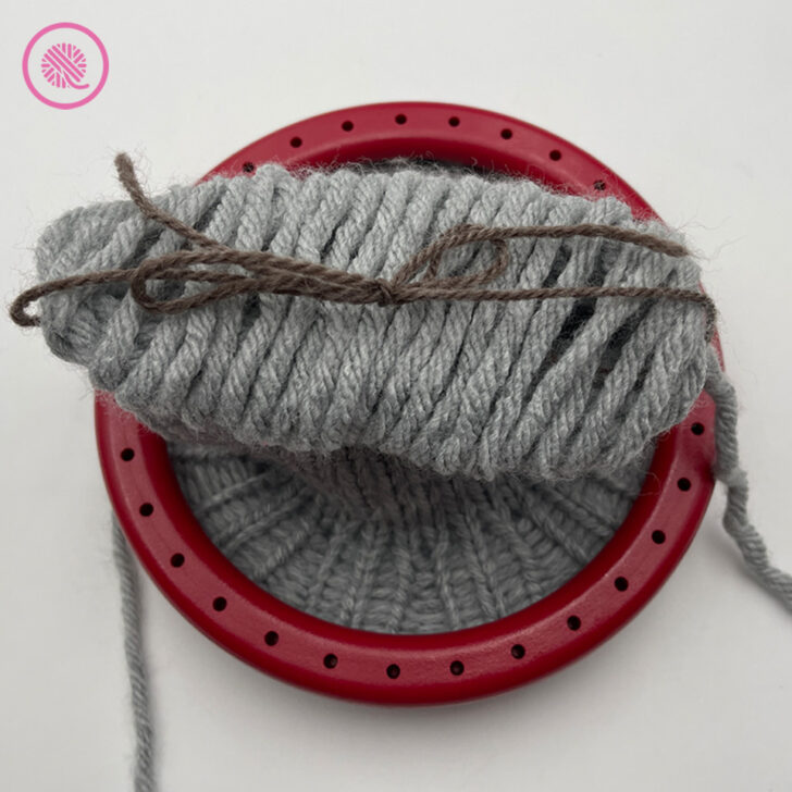 How to Loom Knit an Envelope Hat with NO Seaming! - GoodKnit Kisses