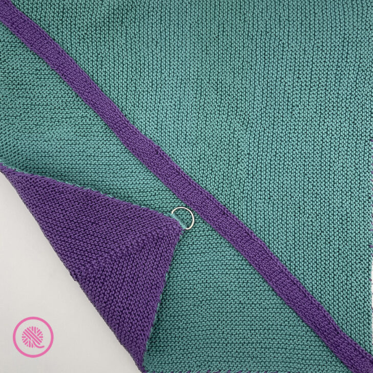 This Needle Knit Pie Carrier is a Picnic Essential! - GoodKnit Kisses