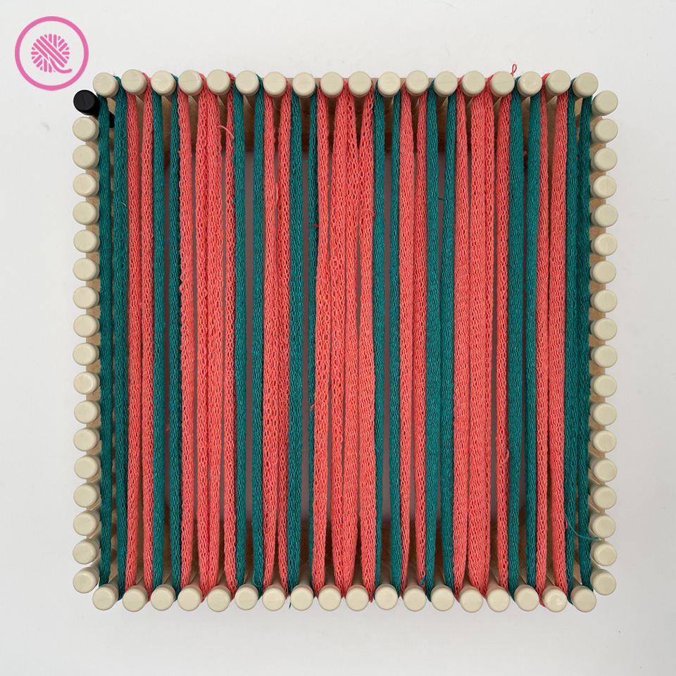 How to Weave a Log Cabin Design - GoodKnit Kisses