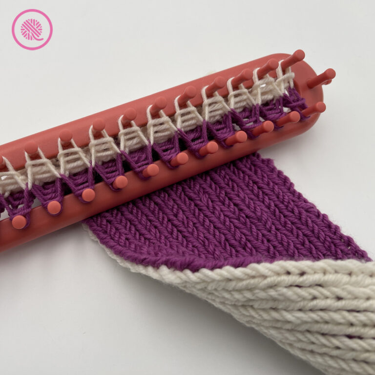 Double Loom Knit 2 Color Stockinette - GoodKnit Kisses